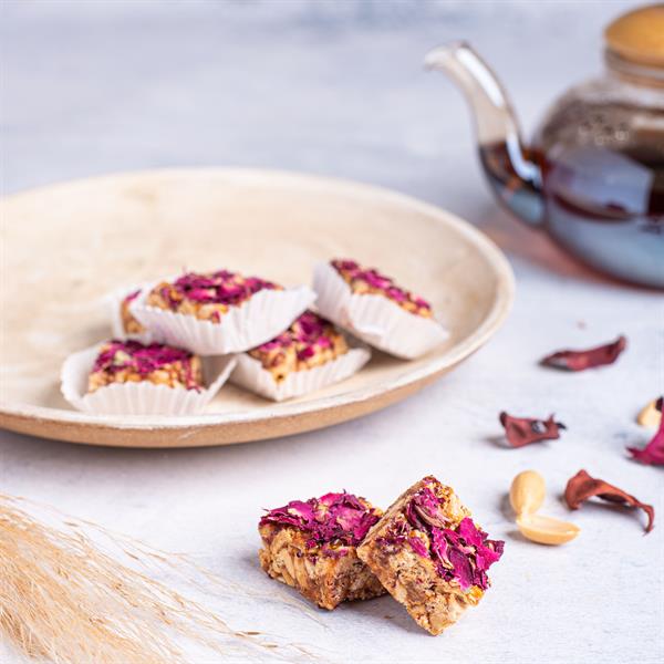 Rose Peanut Bites – mortben